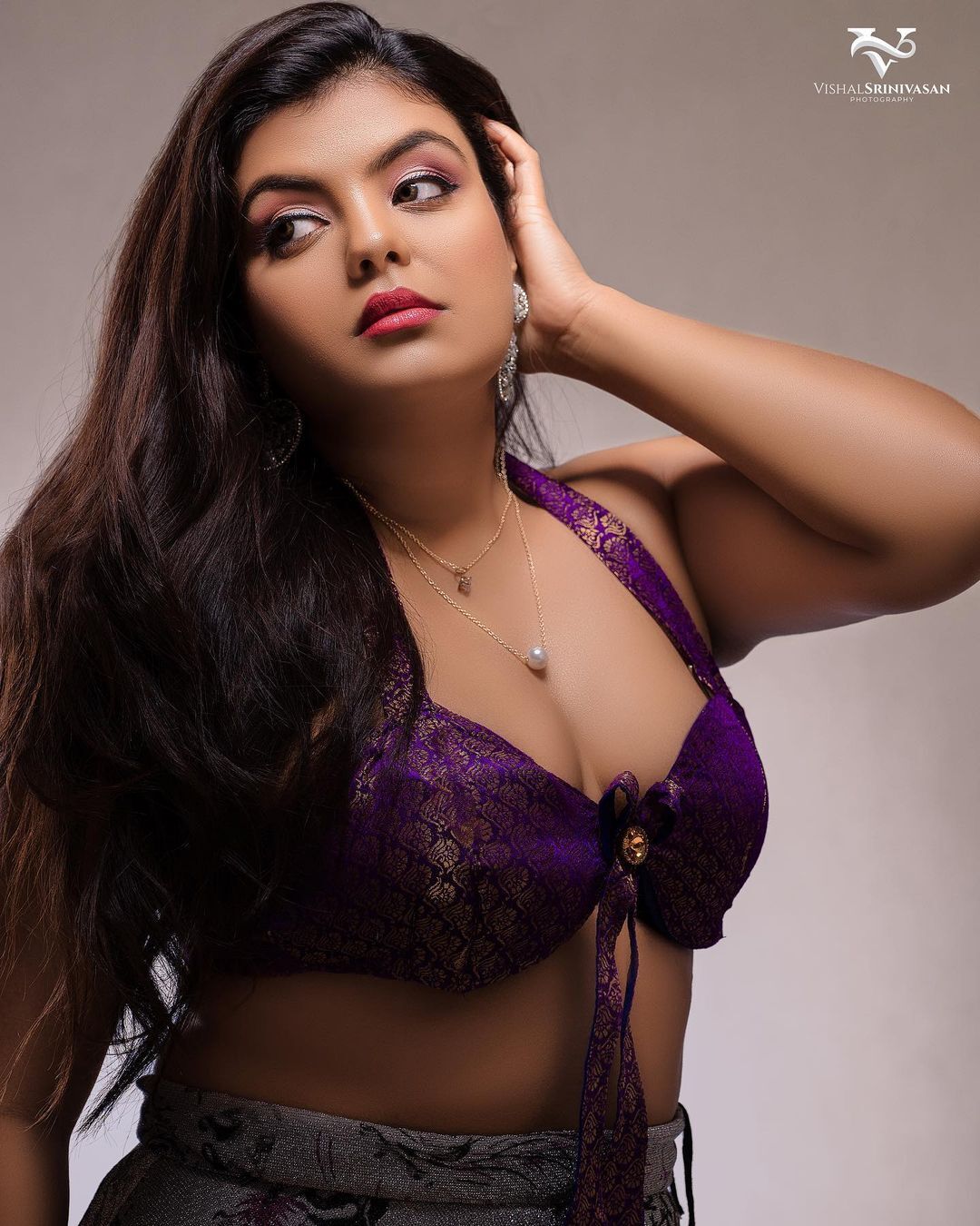 Tejashree Jadhav Sizzling Viral Pics Photos - Filmibeat