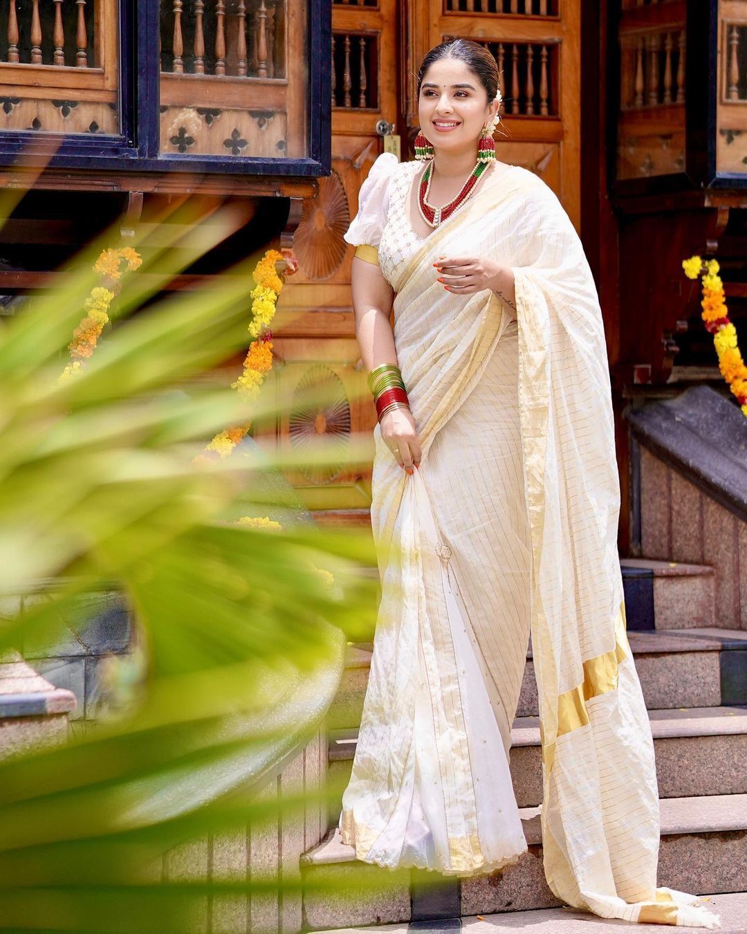 ಅಪರ್ಣಾ ಥಾಮಸ್ ಗ್ಲಾಮರ್‌ & ಟ್ರೆಡೀಷನಲ್‌ ಫೋಟೊಗಳು | Actress Aparna Thomas Hot ...