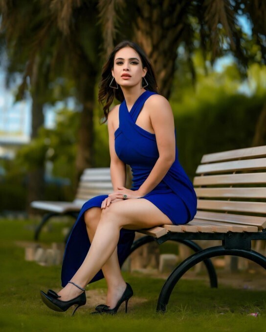 Actress Neha Malik Latest Photoshoot - Filmibeat