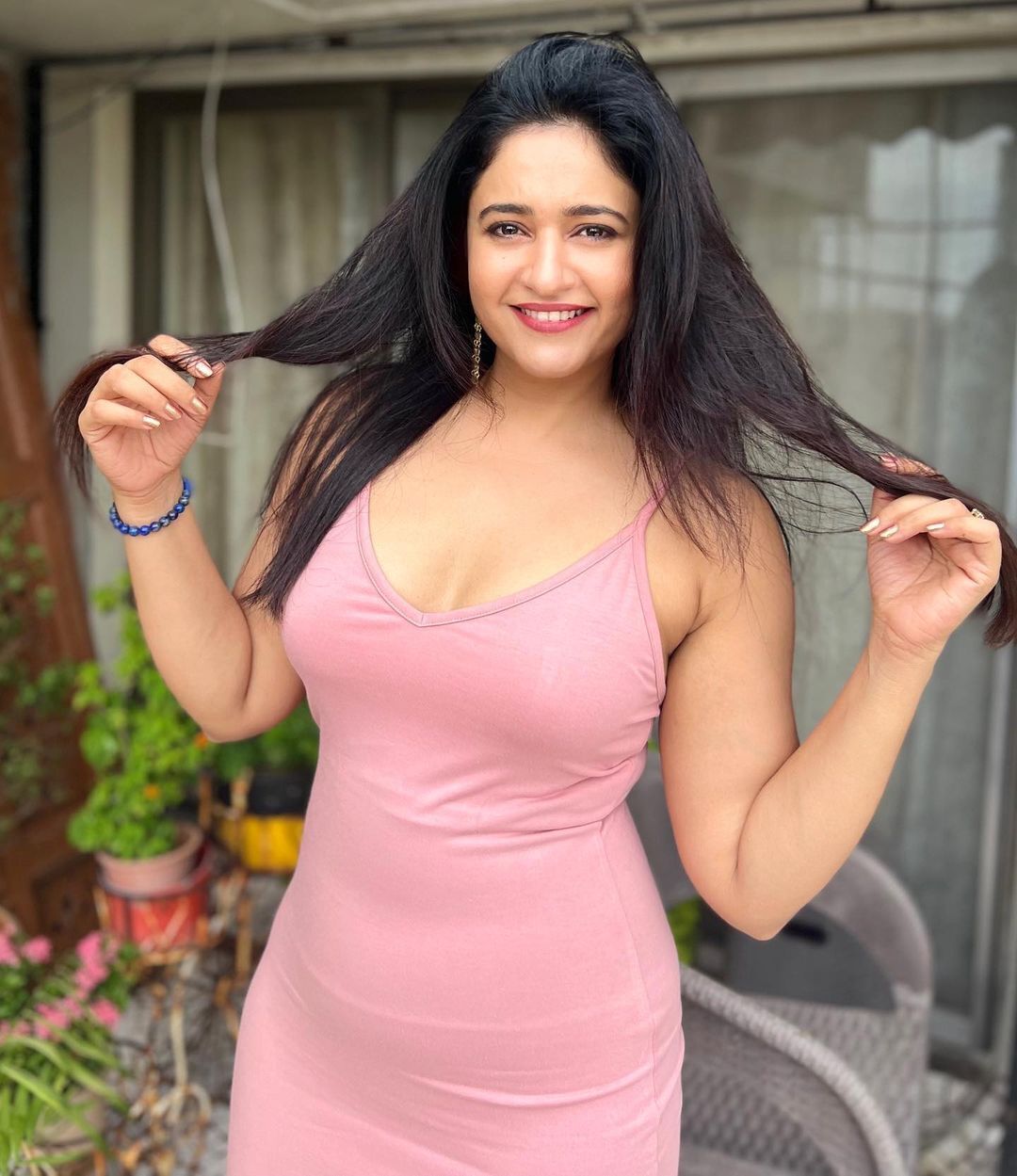 ಮುಂಬೈ ಬೆಡಗಿ ಪೂನಂ ಬಾಜ್ವಾ ಬಿಂದಾಸ್ ಚಿತ್ರಗಳು Actress Poonam Bajwa Hot And Sizzling Photos