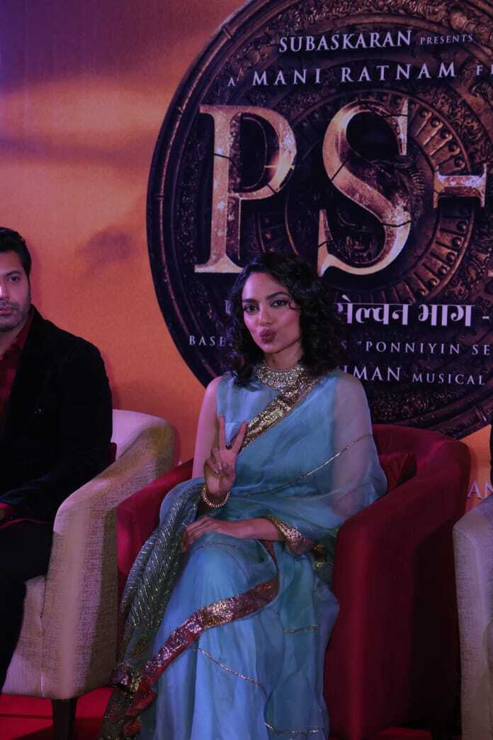 Aishwarya Rai Bachchan, Trisha Krishnan, Karthi, Vikram Chiyaan, Jayam ...