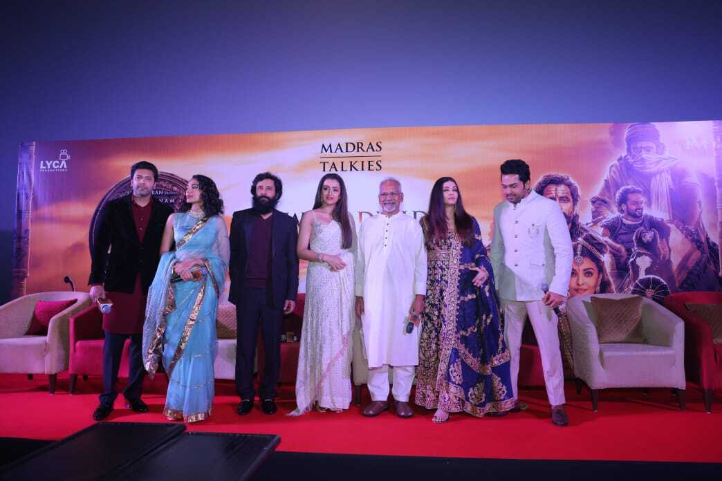 Aishwarya Rai Bachchan, Trisha Krishnan, Karthi, Vikram Chiyaan, Jayam ...