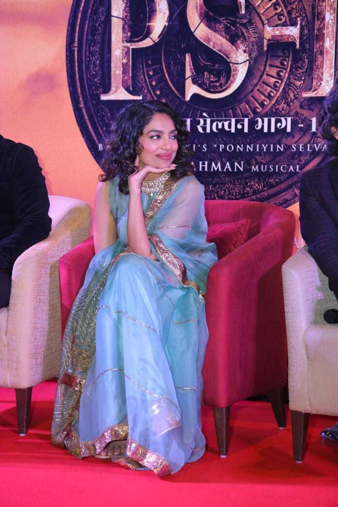 Aishwarya Rai Bachchan, Trisha Krishnan, Karthi, Vikram Chiyaan, Jayam ...