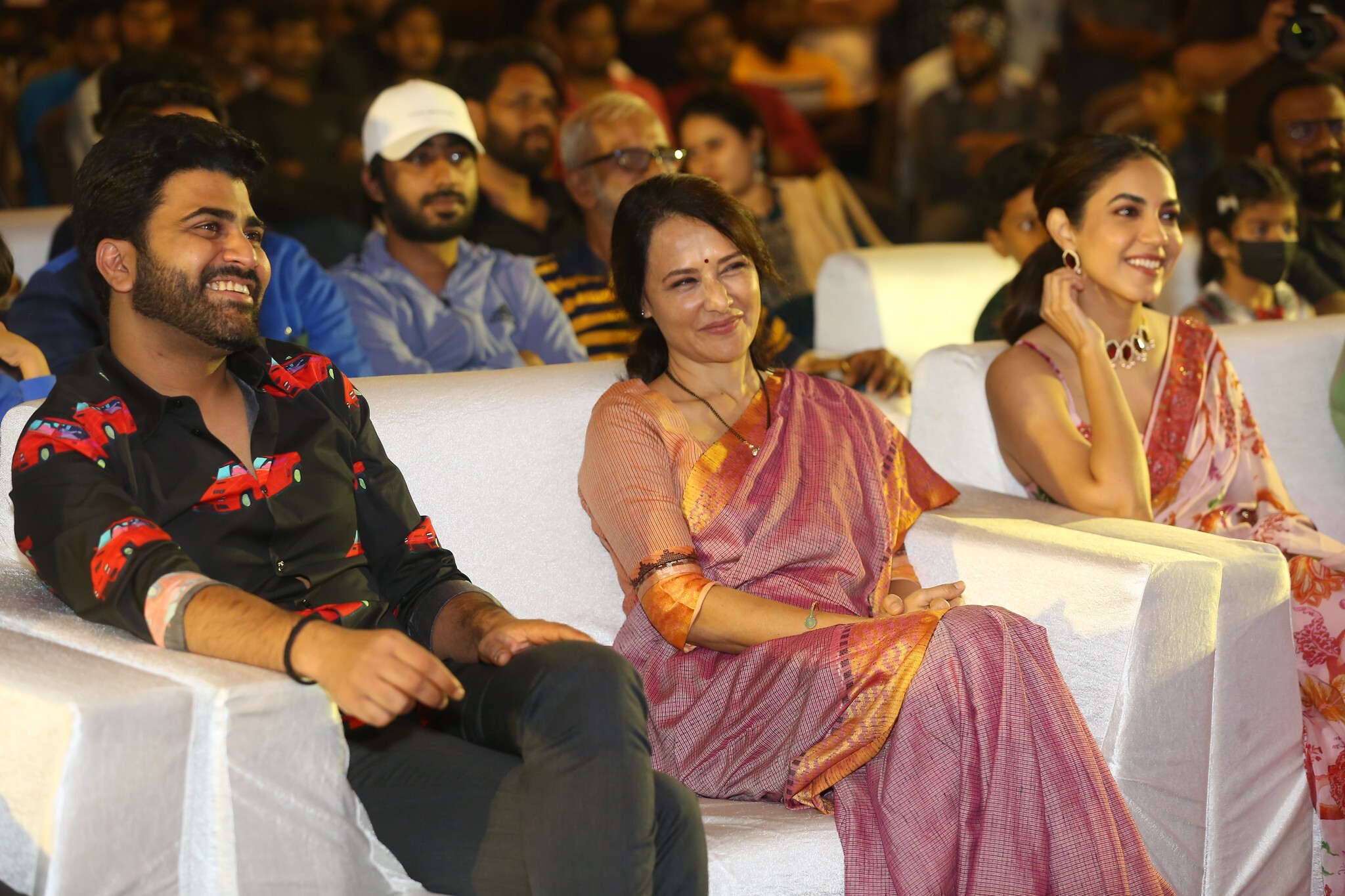 Oke Oka Jeevitham Movie Pre Release Event - Filmibeat