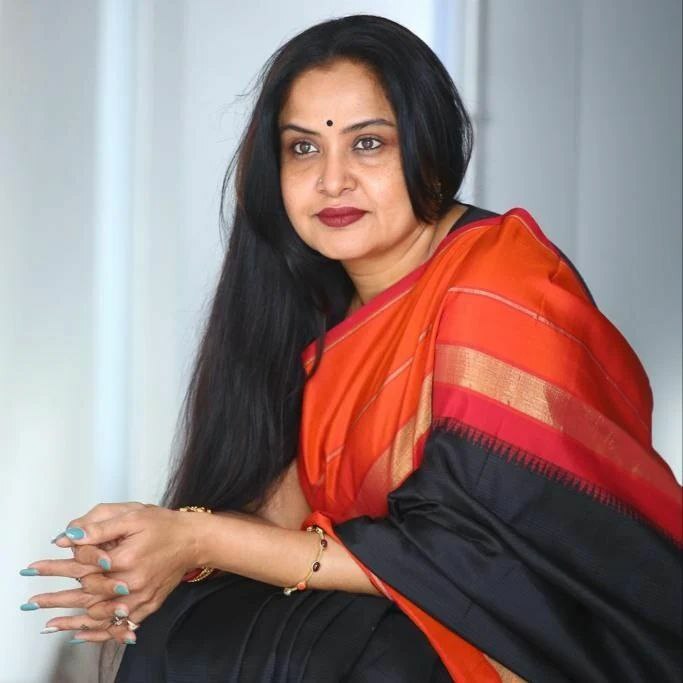 Pragathi: 50 ఏళ్ళ వయసులో కూడా అందంతో మాయ చేస్తున్న ప్రగతి.. లేటెస్ట్ ఫొటోస్ | Telugu Charecter ...