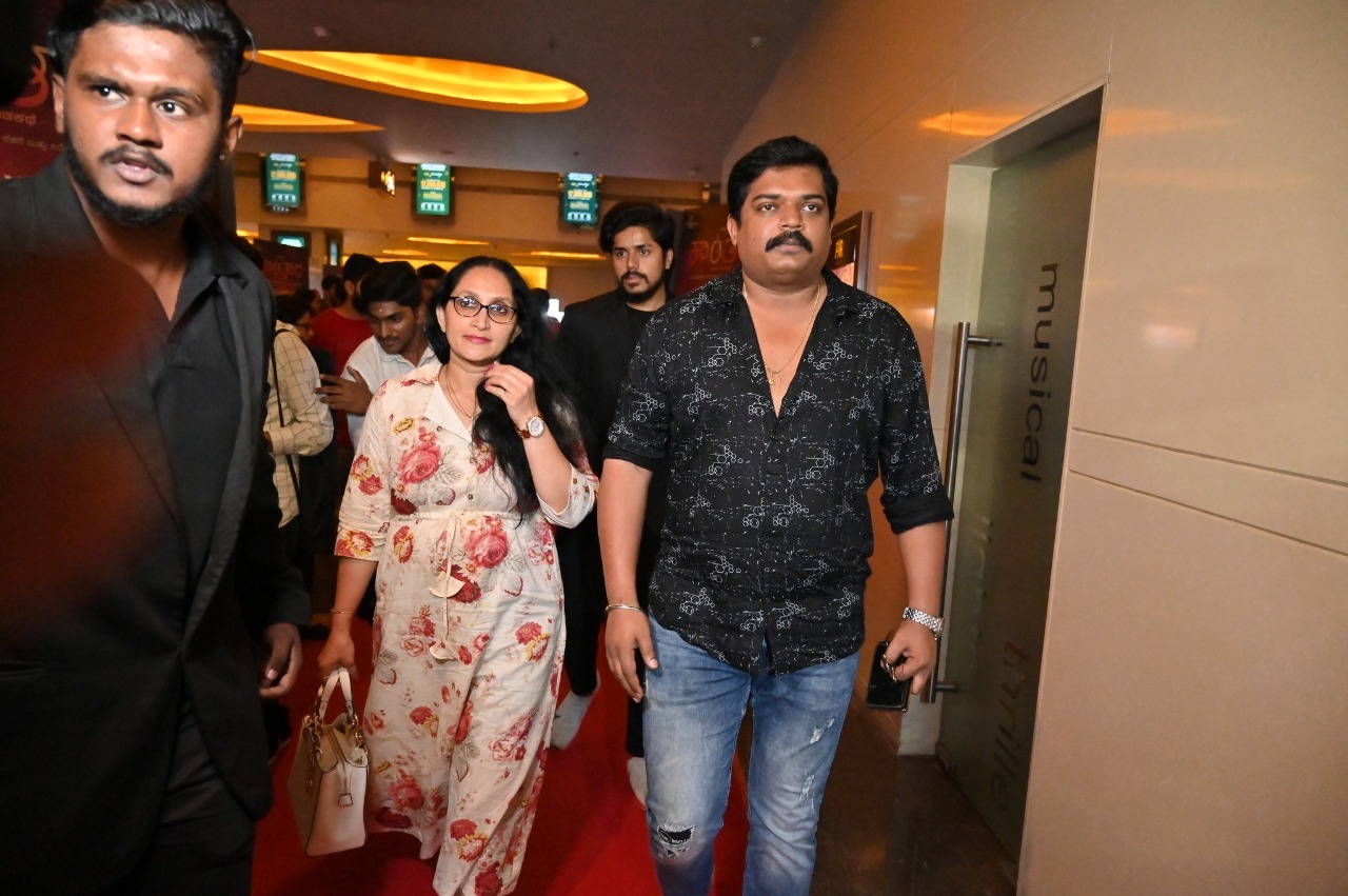 Ramya, Rakshith Shetty , Aswini Puneeth Rajkumar and others Watch Kantara Movie Special Premiere ...