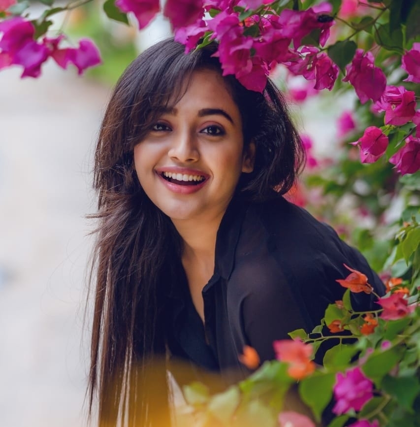 30+ Yasha Shivakumar Photos: Find Latest HD Images, Pictures, Stills ...