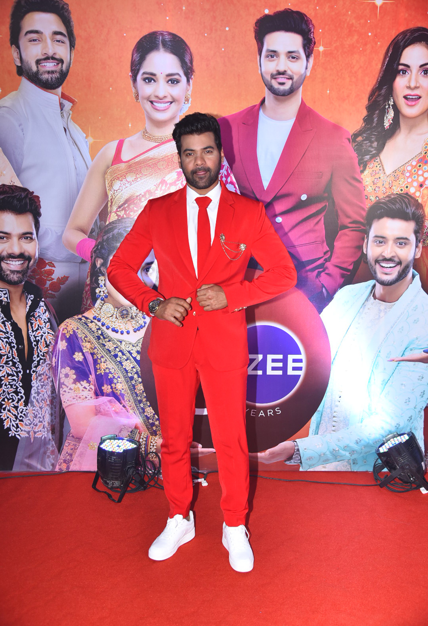 Zee Rishtey Awards 2022 Photos - Filmibeat