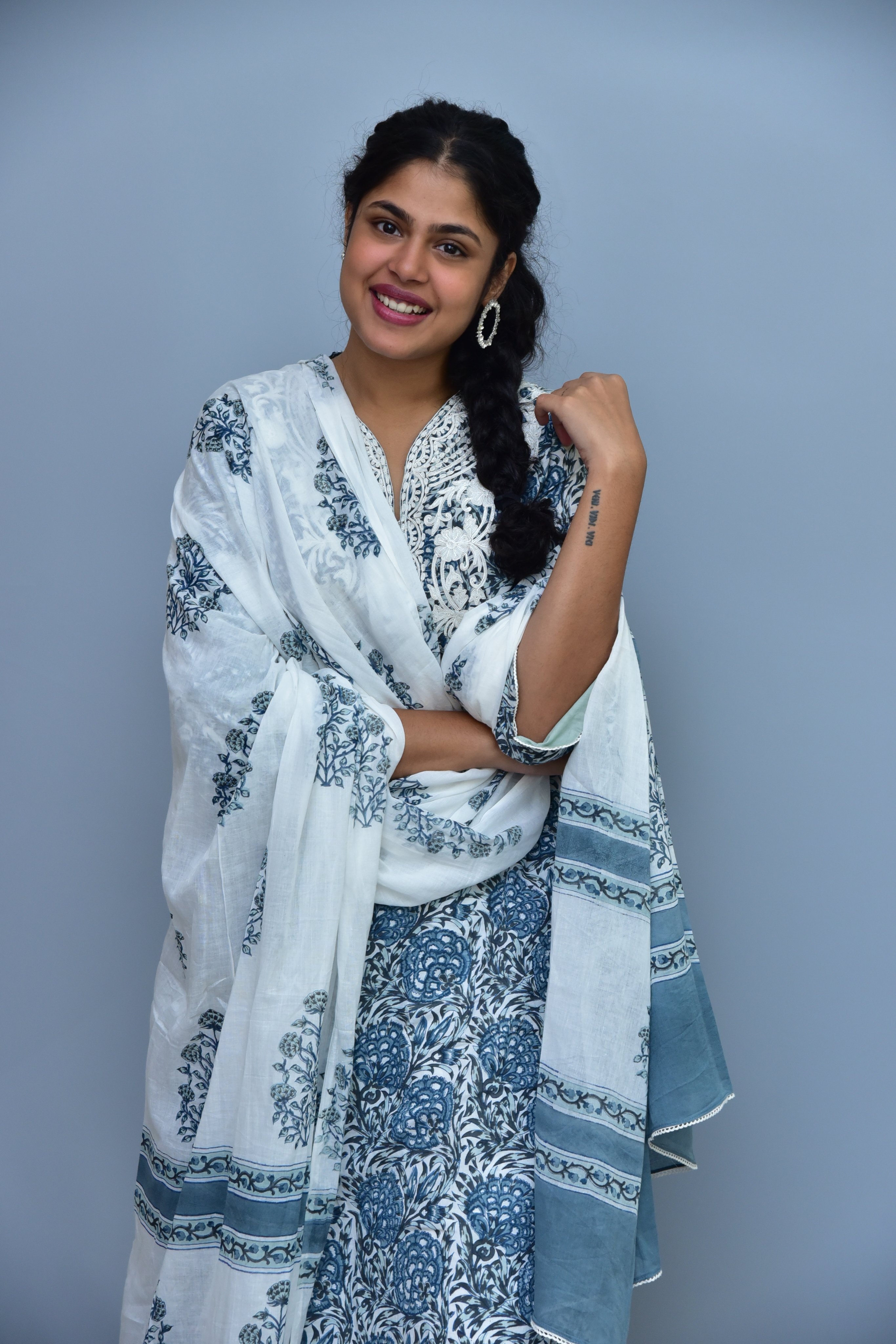 Faria Abdullah: జాతి రత్నాలు హీరోయిన్ హాట్ ట్రీట్.. లేటెస్ట్ ఫొటోల్లో కిర్రాక్ లుక్స్ | Actress ...