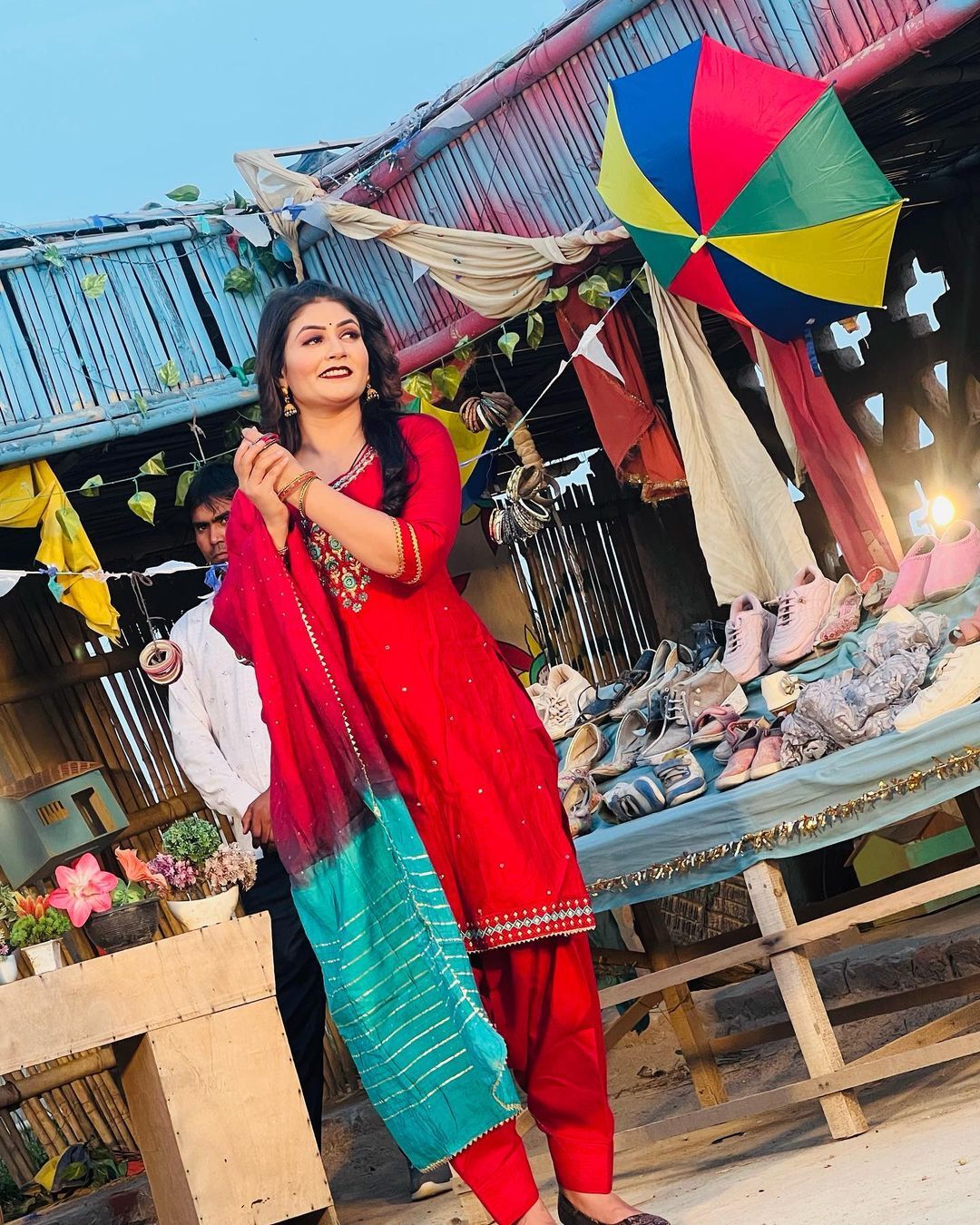 Gori Nagori Photos: Find Latest HD Images, Pictures, Stills & Pics ...