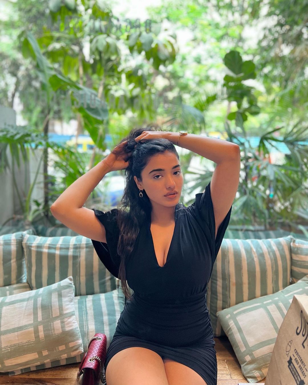 Ketika Sharma: సినిమాలతో ఫెయిల్, ఫొటోలతో సక్సెస్.. హిట్ కోసం కేతిక శర్మ ...