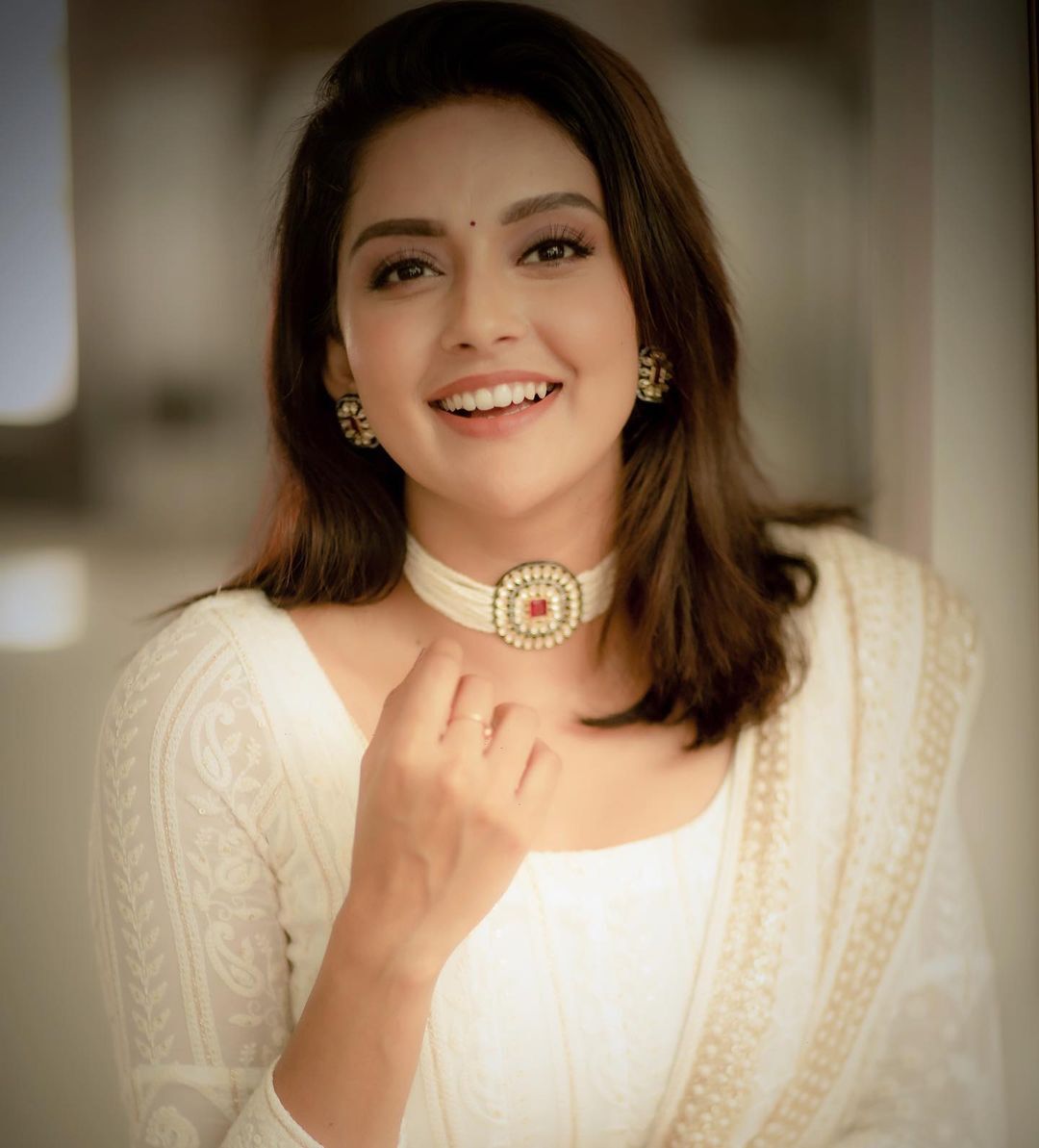 கவர்ச்சி ரூட்டுக்கு மாறும் மஹிமா நம்பியார்.. படவாய்ப்புகளுக்காக புது ...