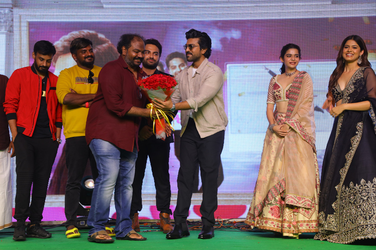 Ori Devuda Movie Pre Release Event - Filmibeat