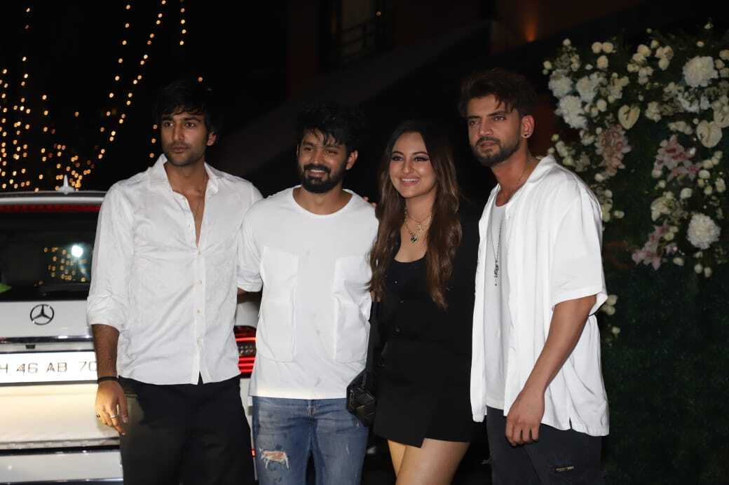 Salman Khan, Shehnaaz Gill ,Sonakshi Sinha And Others Grace Birthday ...