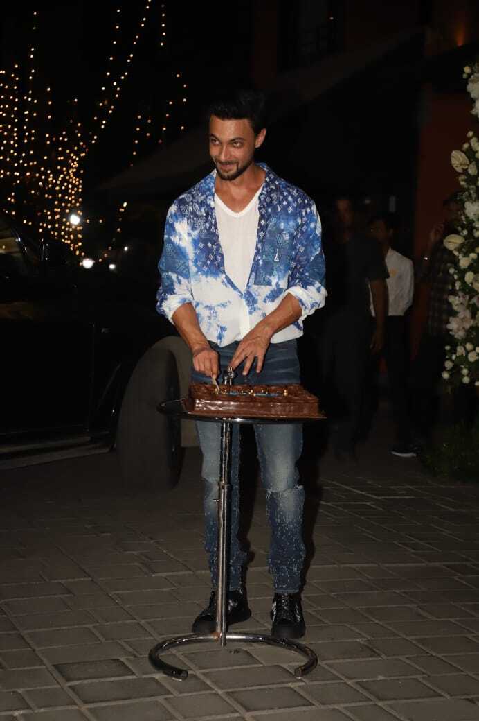 Salman Khan, Shehnaaz Gill ,Sonakshi Sinha And Others Grace Birthday ...