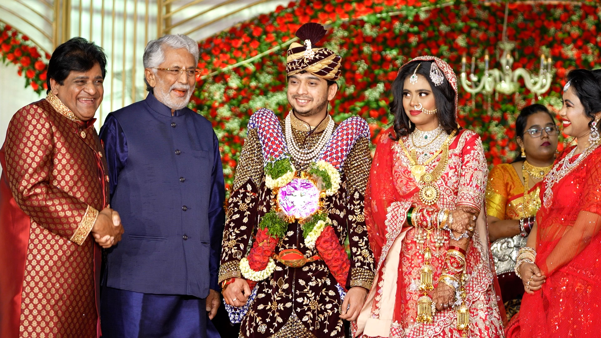 Ali Daughter Wedding Photos కదిలి వచ్చిన టాలీవుడ్ ప్రముఖులు.. చిరంజీవి ...