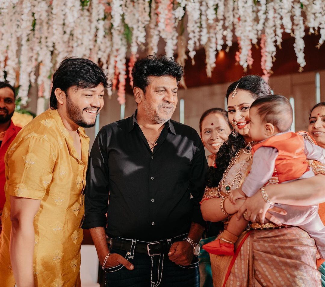 Shivanna, Darshan, Ganesh, Dhruva Sarja Grace Actress Amoolya ...