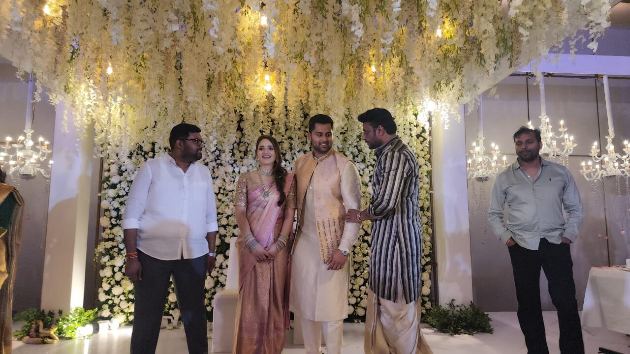 Abhishek Ambareesh And Aviva Bidappa Engagement Photos - Filmibeat