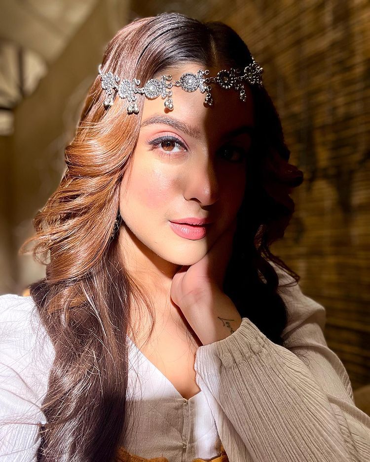 Tunisha Sharma no more టెలివిజన్ యాక్టర్ అనుమానాస్పద మృతి.. మర్డరా ...