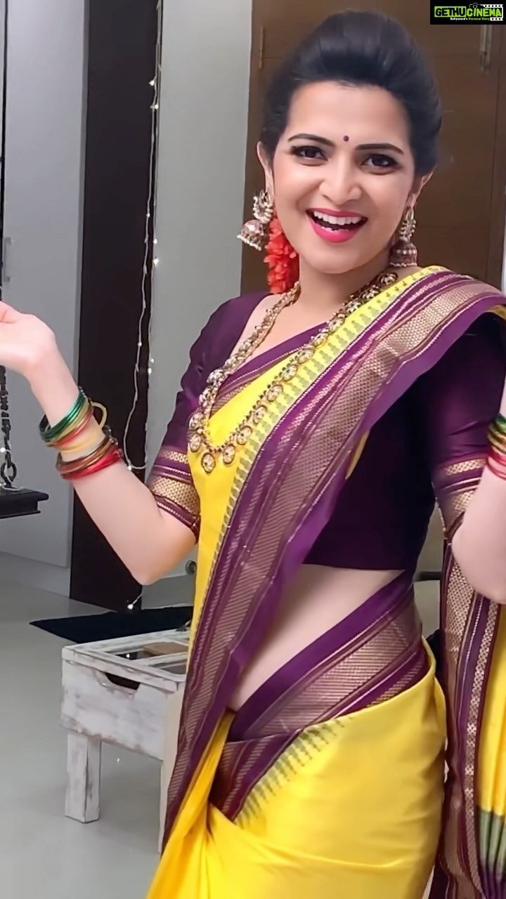 அழகான சிரிப்பால் ரசிகர்களை கட்டிப் போடும் டிடி.. கட்டுண்ட ரசிகர்கள்! | Anchor And Actress DD's ...