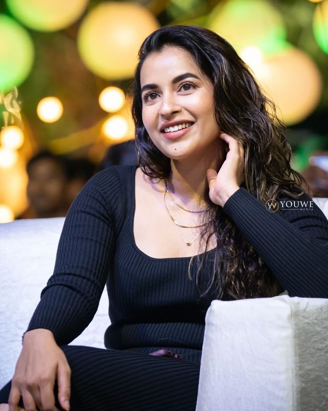 Hit 2 Actress Komalee Prasad Looks Resplendent In Black Dress, SEE PICS ...