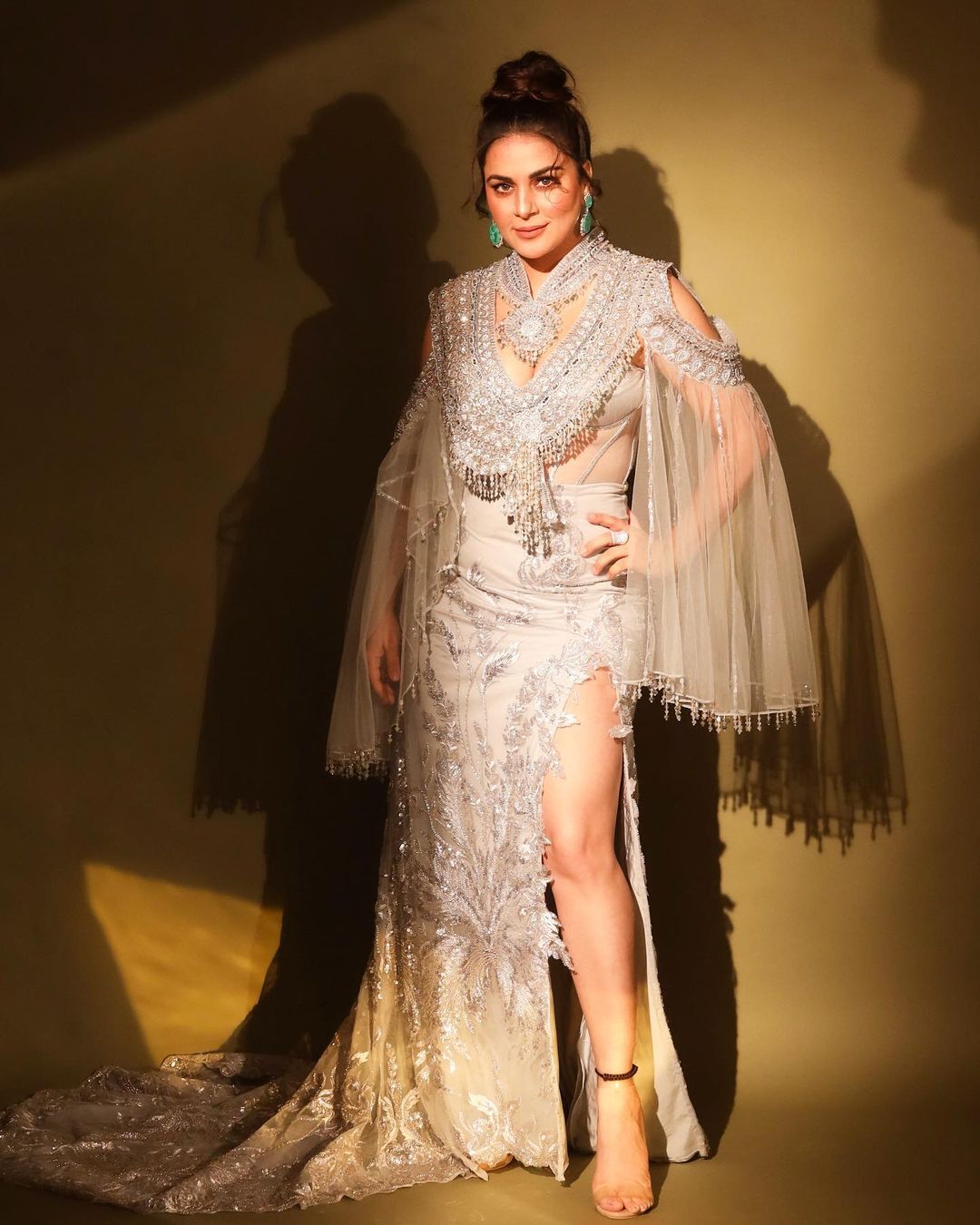 Shraddha Arya Pics: Amid Pregnancy Rumours, Kundali Bhagya's Preeta ...