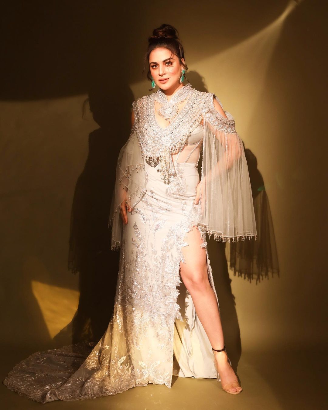 Shraddha Arya Pics: Amid Pregnancy Rumours, Kundali Bhagya's Preeta ...