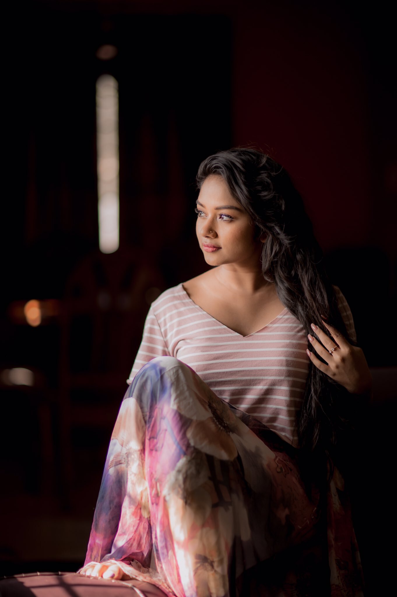 சேலையில் வீடு கட்டும் சின்னத்திரை இளவரசி பிரீத்தி ஷர்மா! | TV Actress Preethi Sharma's New ...