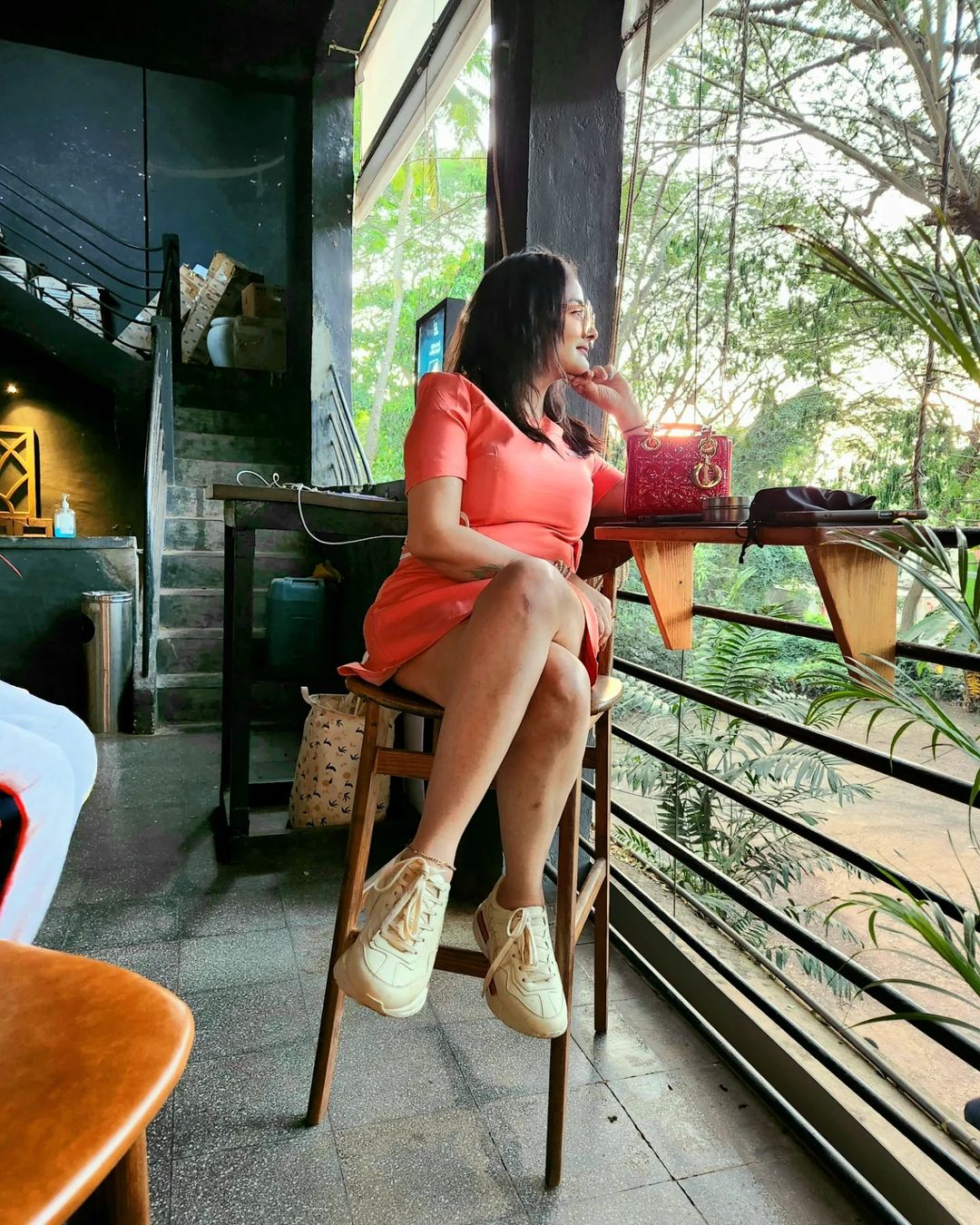 PHOTOS: கோவாவில் செம பார்ட்டி தான் போல.. கிரணின் கிக்கேற்றும் பிக்ஸ் ...