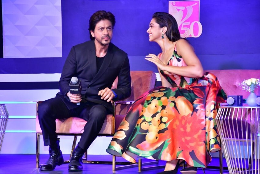 Shahrukh Khan, Deepika Padukone, John Abraham, and Siddharth Anand at the success press ...