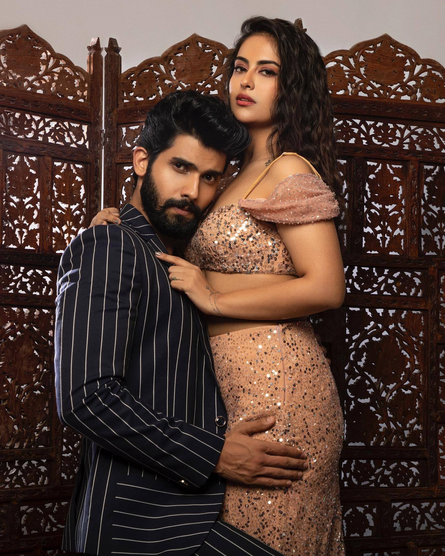 को-एक्टर संग बालिका वधु की आनंदी ने दिए रोमांटिक पोज़, कभी बिन ब्याही माँ होने की खबरों ने पकड़ा ...