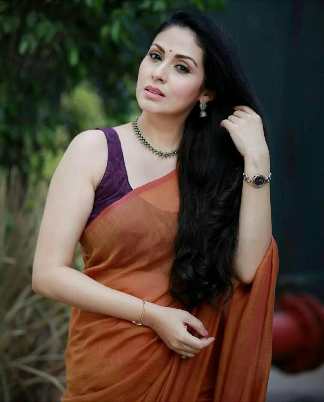 Sadha: హాట్ ఫోజులతో సదా హల్చల్.. షేపులన్నీ హైలైట్ అయ్యేలా ...