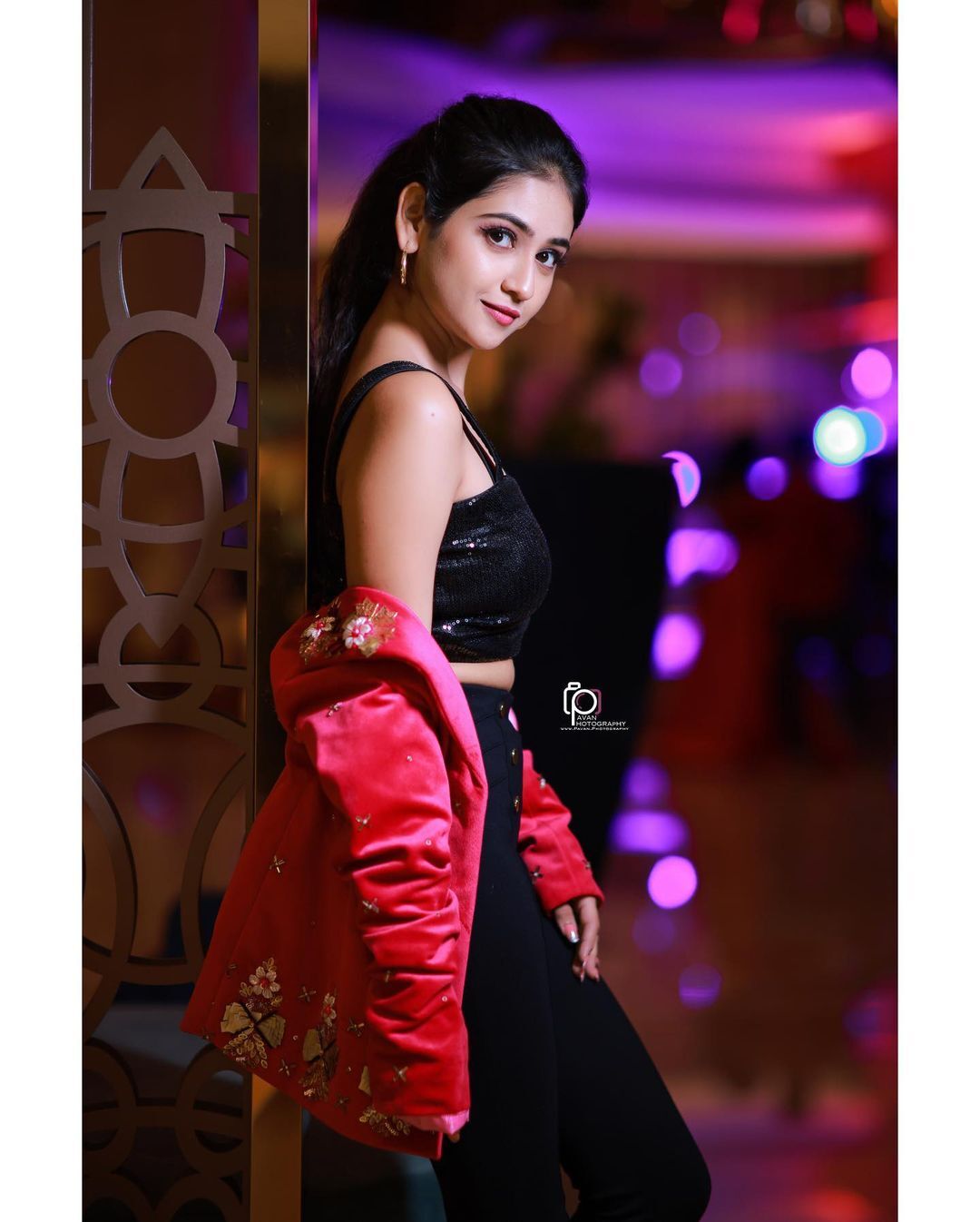 Malaika Vasupal Photos Find Latest Hd Images Pictures Stills And Pics