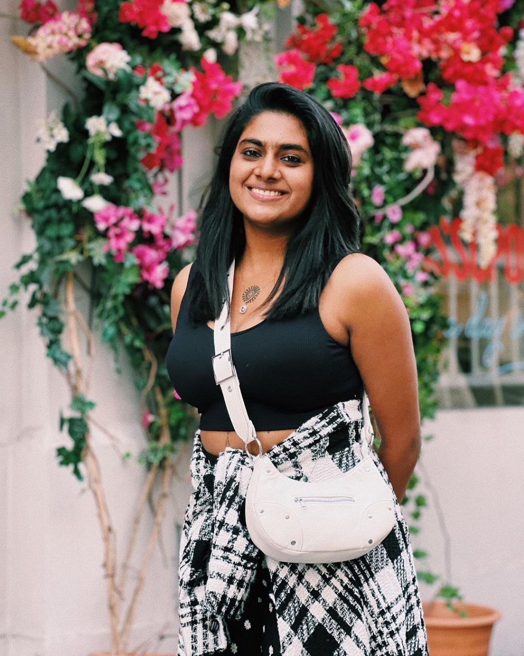 ಮಲಯಾಳಂ ನಟಿ ನಿಮಿಷ ಸಜಯನ್ ಹೊಸ ಹಾಟ್ ಫೋಟೊಸ್ | Malayalam Actress Nimisha ...