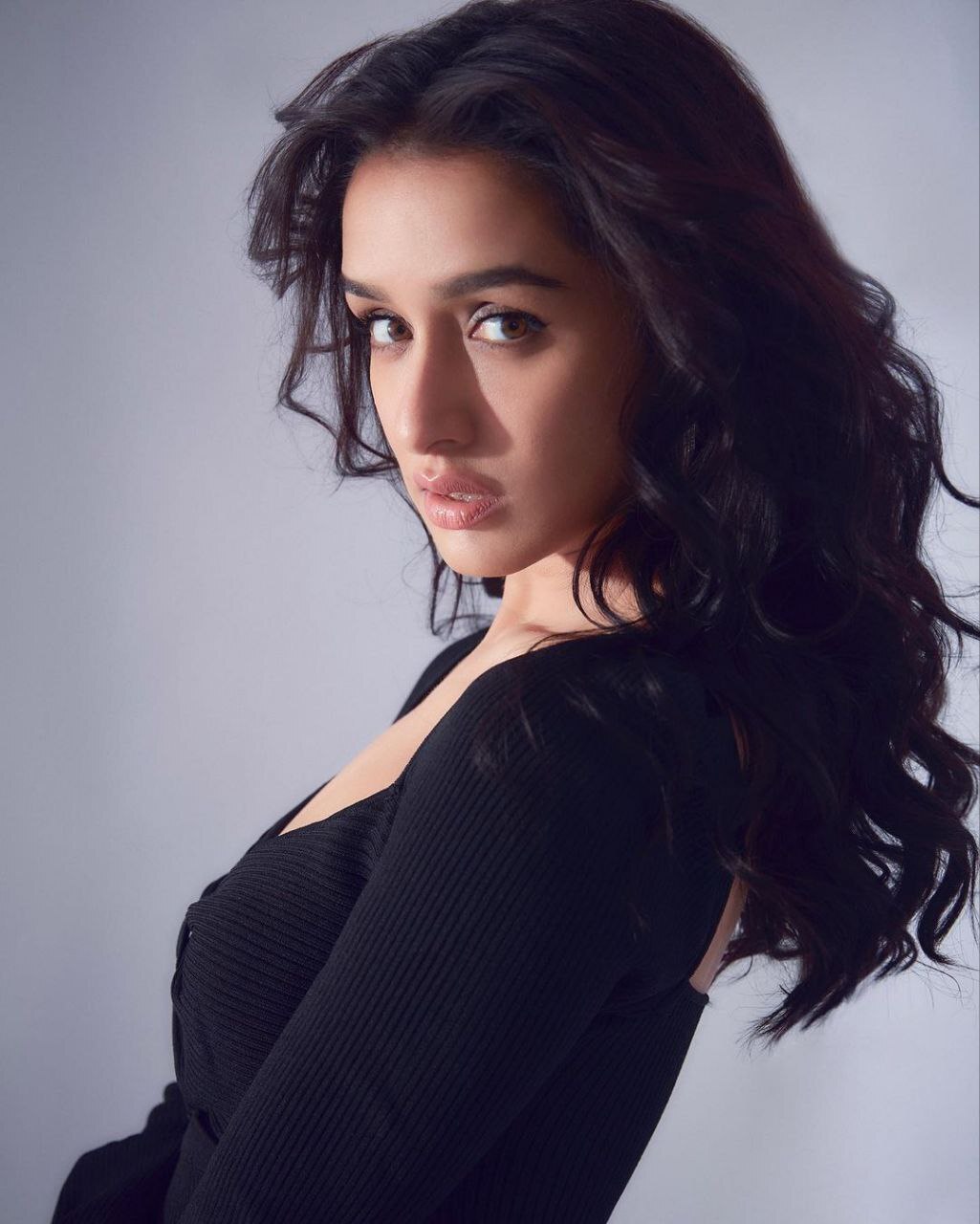 Shraddha Kapoor: శ్రద్దా కపూర్ రెచ్చిపోతే ఇలానే ఉంటుంది.. గ్లామర్ ...
