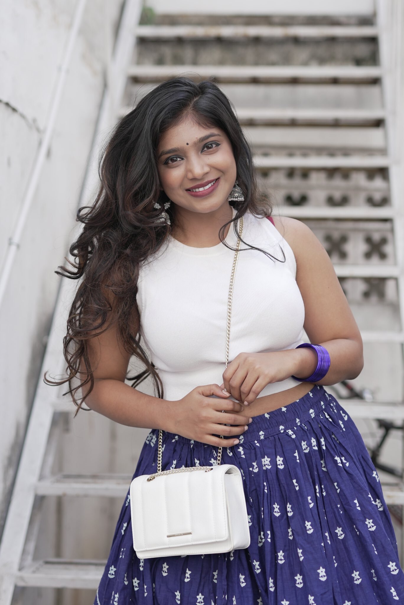 டைட்டான உடையில் ஹாட்டாக போஸ் கொடுத்த விஜே பார்வதி.. லைக்குகளை அள்ளும் புகைப்படம்! | Actress VJ ...