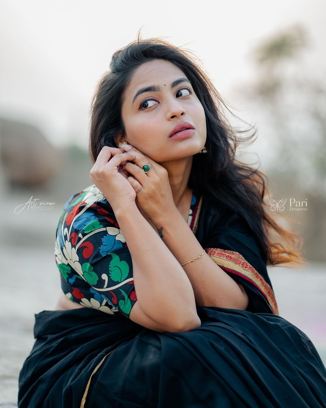 Alekhya Harika: చీరలోనూ దేత్తడి హారిక అందాలు.. అలా వయ్యారంగా చూపిస్తూ ఫొటోలు! | Bigg Boss Fame ...