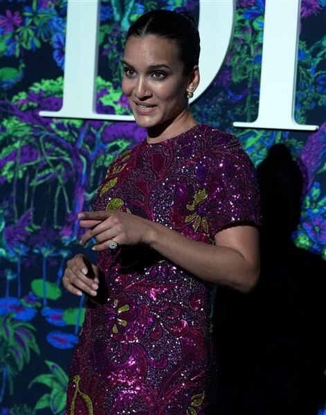 Dior Pre-Fall 2023 fashion show at the Gateway of India - Filmibeat