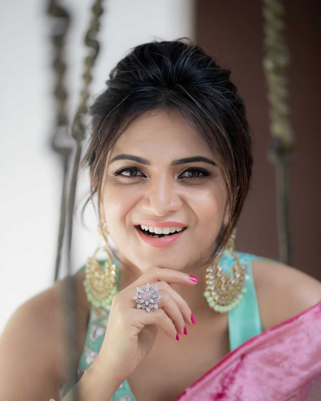 ச்சோ ஸ்வீட்.. டிடியின் புகைப்படங்களை பார்த்து உருகிய ரசிகர்கள்.. வேற லெவல் போட்டோஸ் இதோ! | Divya ...