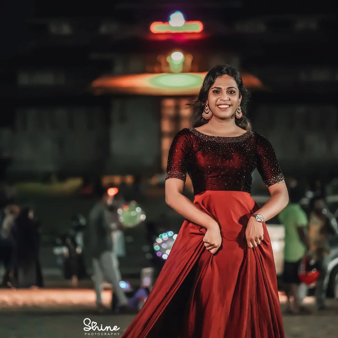 Nadira Mehrin Photos | Nadira Mehrin Latest HD Pics |Nadira Mehrin New ...