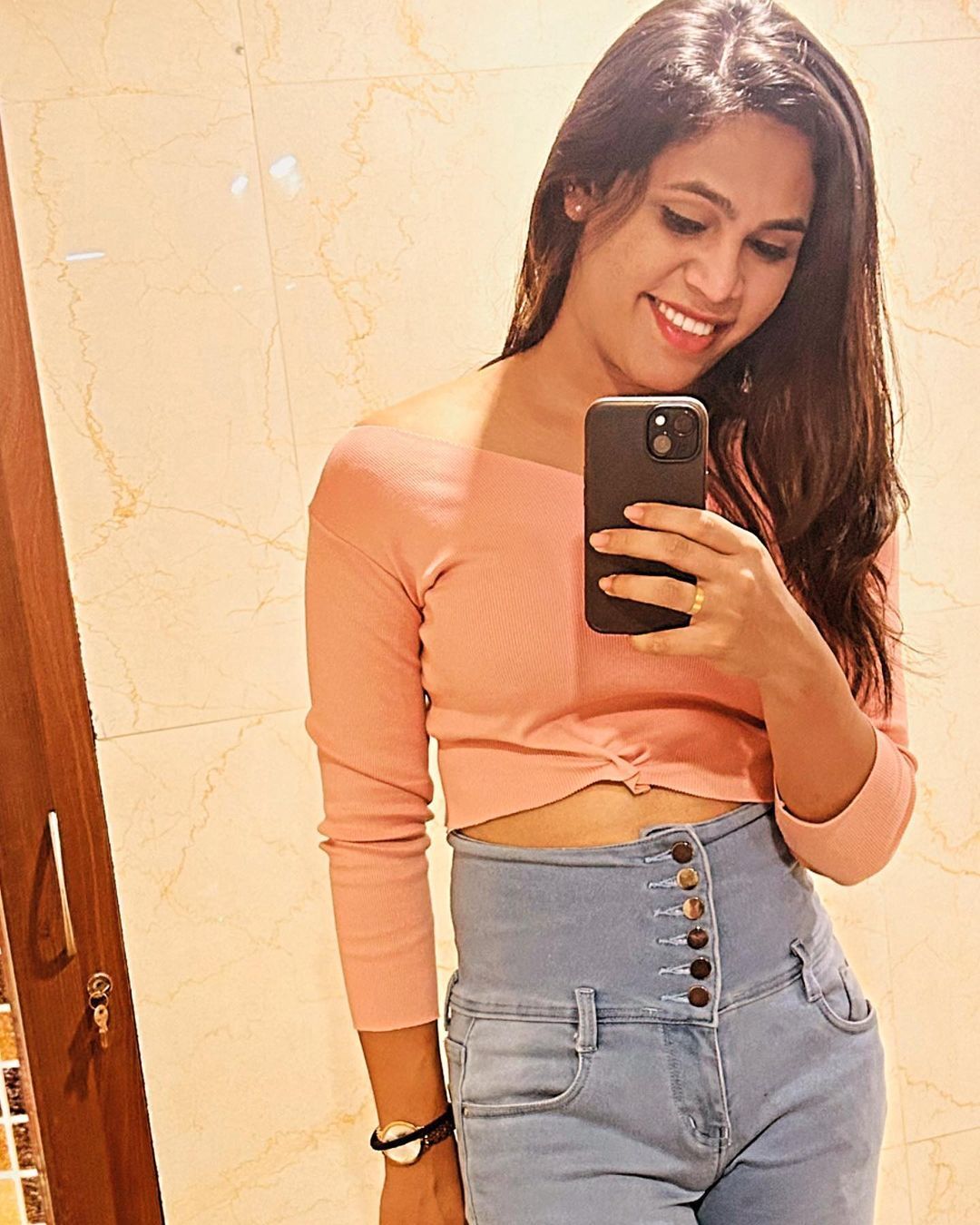 Nadira Mehrin Photos | Nadira Mehrin Latest HD Pics |Nadira Mehrin New ...