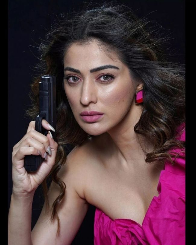 Raai Laxmi's Sizzling Photoshoot Goes Viral, SEE Photos - Filmibeat