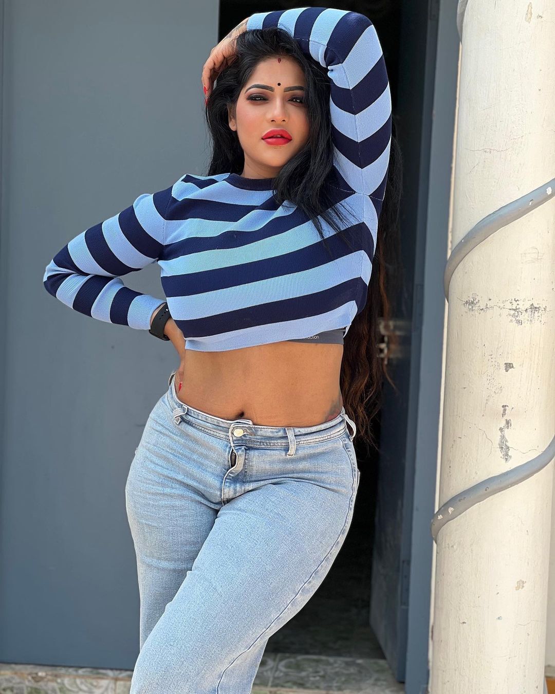 என்னது இது சின்னப்புள்ள மாதிரி கெட்டப்.. ரேஷ்மாவை கலாய்க்கும் ரசிகர்கள்! | Reshma's Recent ...