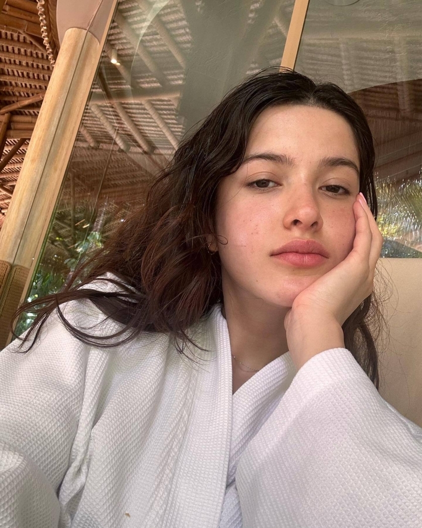 Shanaya Kapoor's Bold Photoshoot In Bikini Goes Viral; See Photos ...