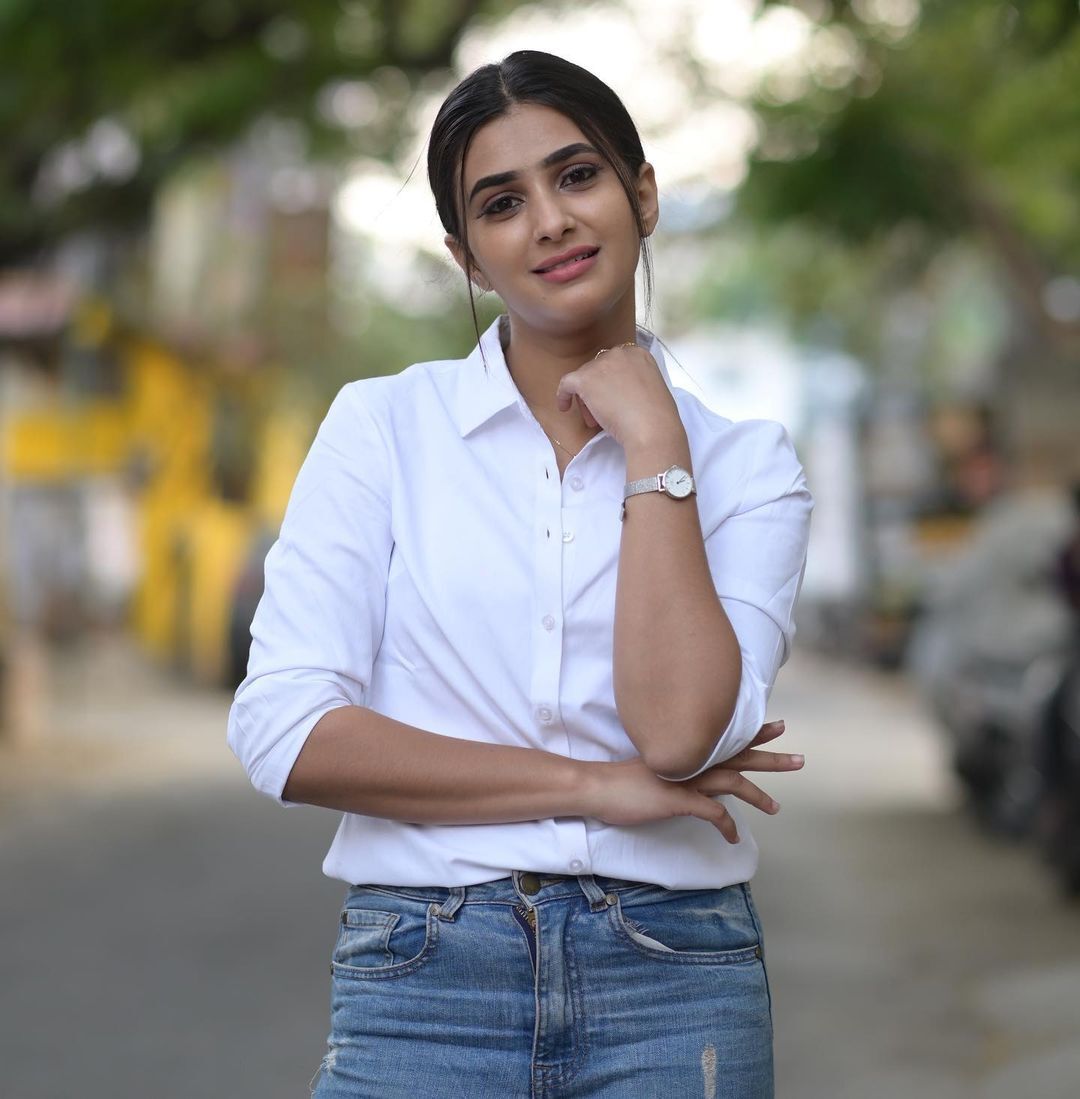 The Top 10 Famous Tamil Actresses From The Television Industry - Filmibeat