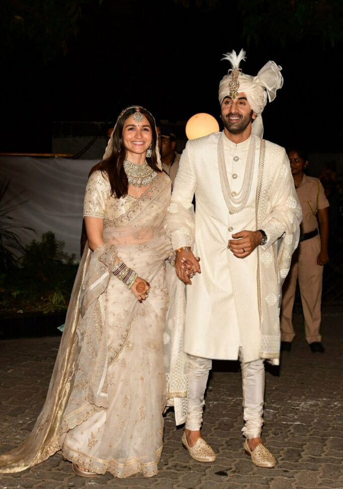 1 Year of #Ralia, Alia posts unseen pictures of her and Ranbir on ...