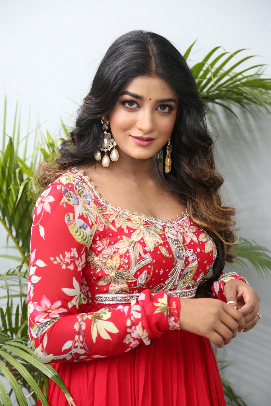 Dimple Hayathi గ్లామరస్ ఫోటోలు.. మీరెప్పుడూ చూడని అందాల హోయలు! | Dimple ...