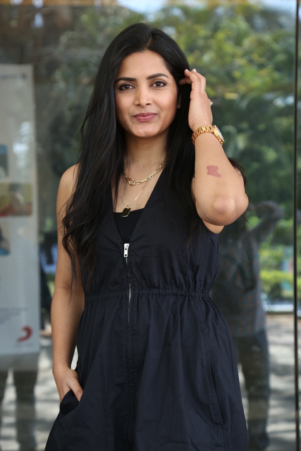 Pavani Gangireddy స్లీవ్‌లెస్ డ్రస్‌లో పావని గంగిరెడ్డి.. గ్లామర్ ...