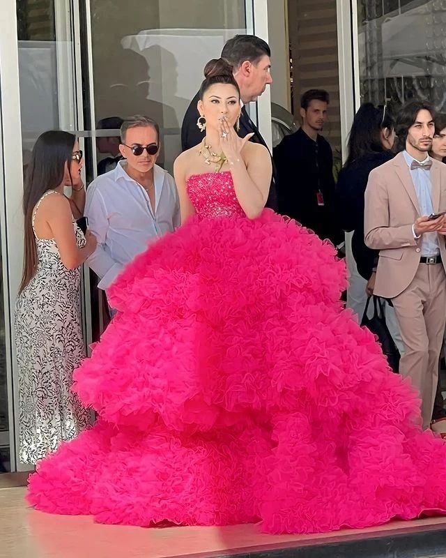 Cannes 2023: Sara Ali Khan, Manushi Chillar, and Urvashi Rautela slay ...