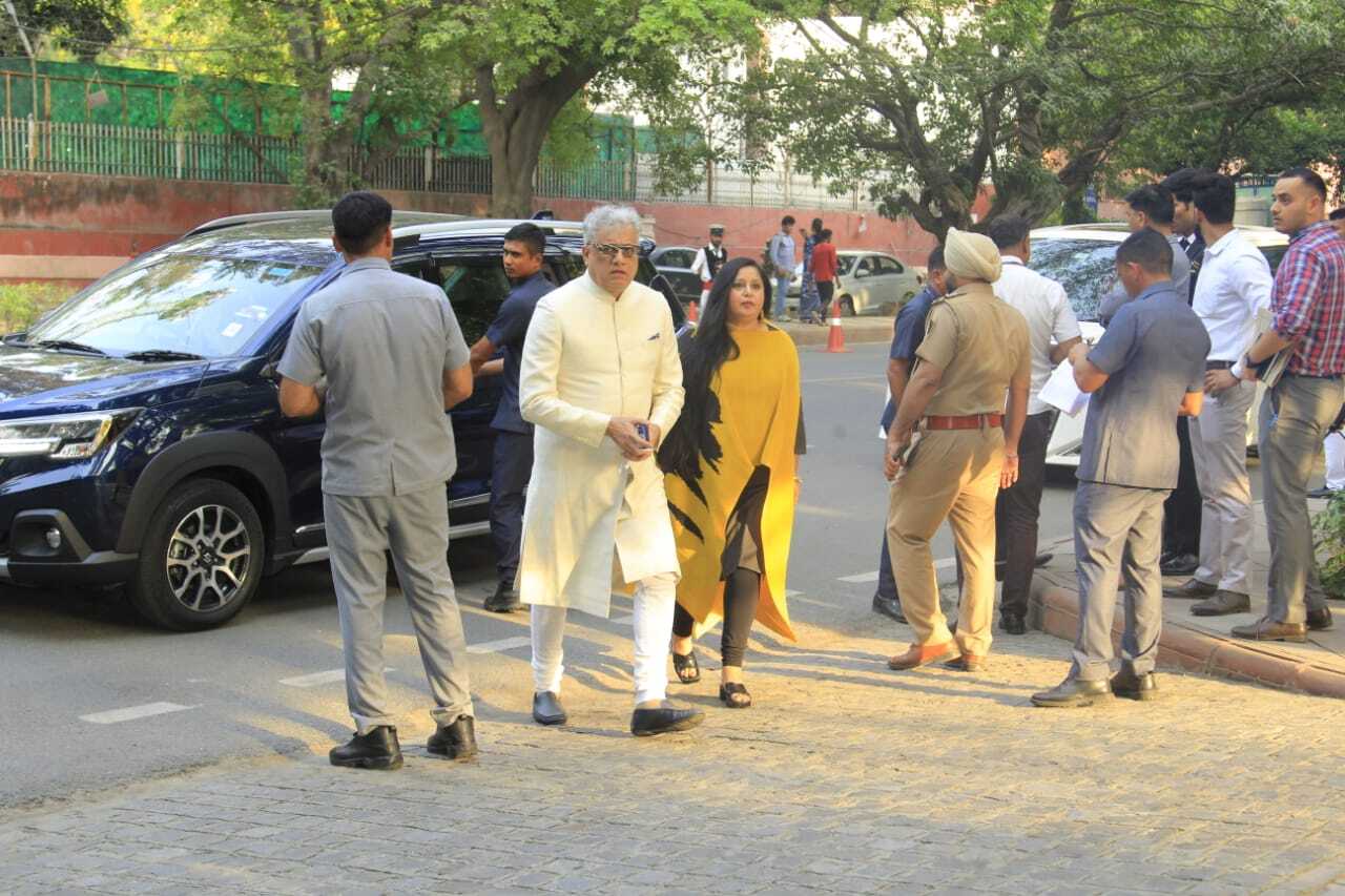 Delhi CM Arvind Kejriwal, Manish Malhotra, and others arrive at The ...